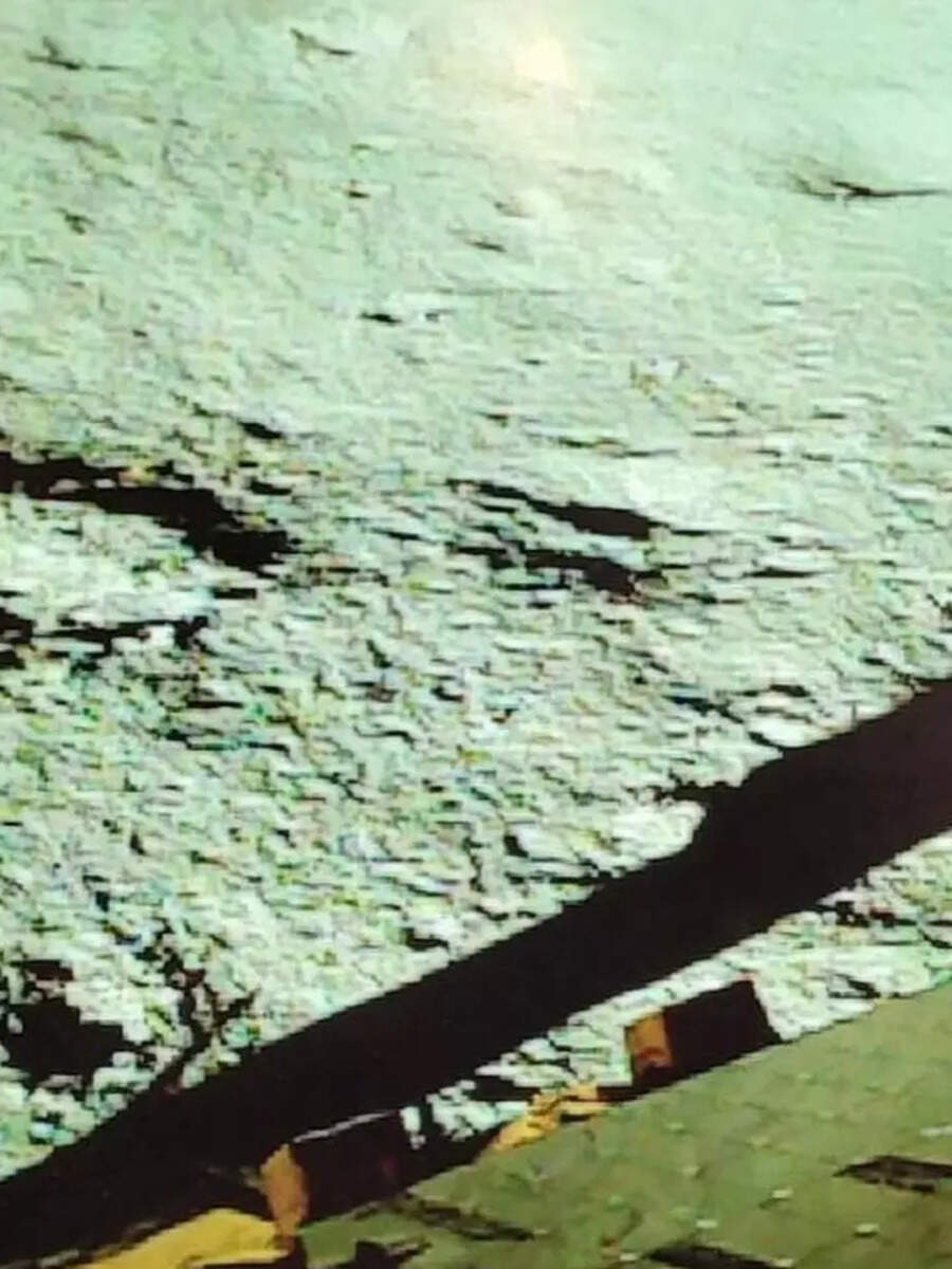 Chandrayaan-3 shares first pictures of Moon captured during lunar ...