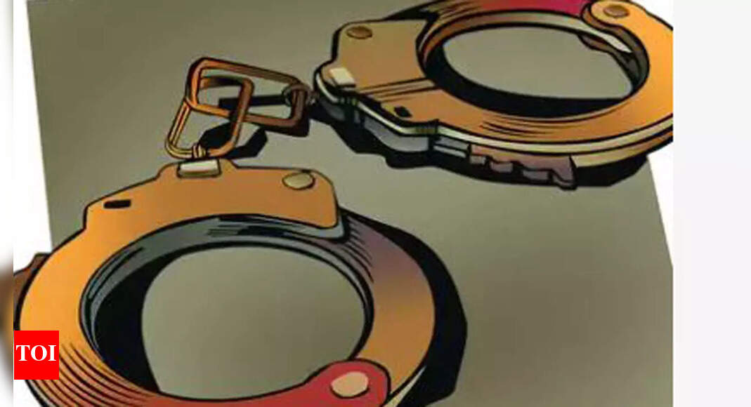 Call center duping US citizens busted, 36 women among 84 arrested in ...
