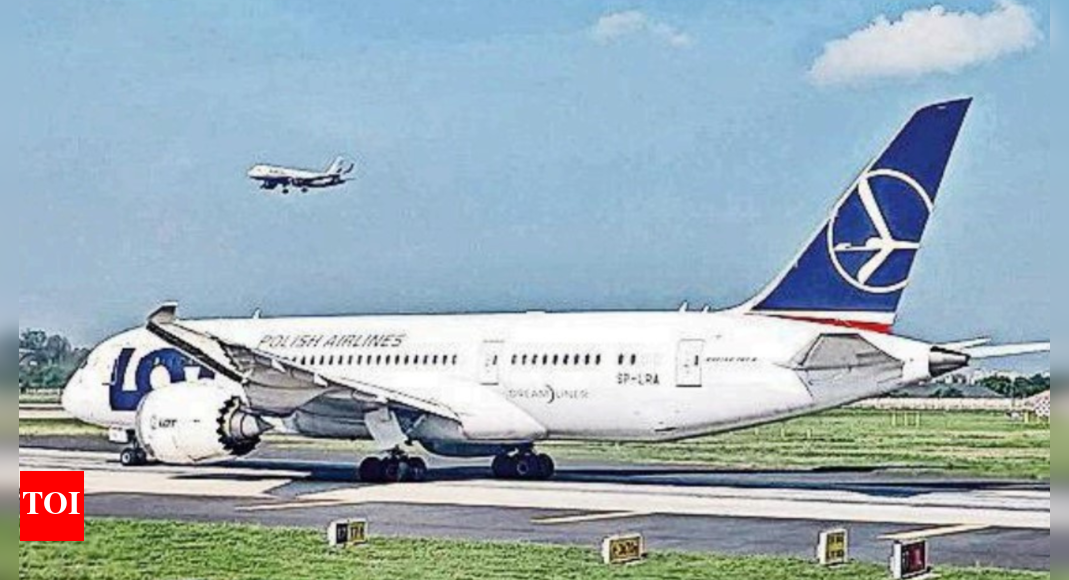 Delhi Airport News: Landings on newest runway of Delhi airport may ...