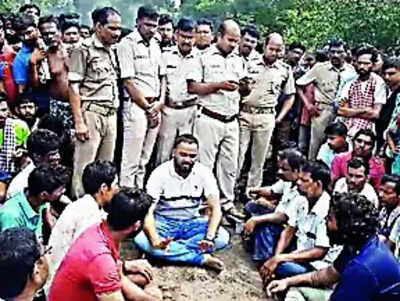 Mumbai City Fc: 2 Killed, 1 Injured In Bantala Tusker Attack ...