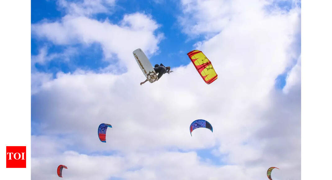 Watch: Shocking video of a man's parachute malfunctioning just before ...