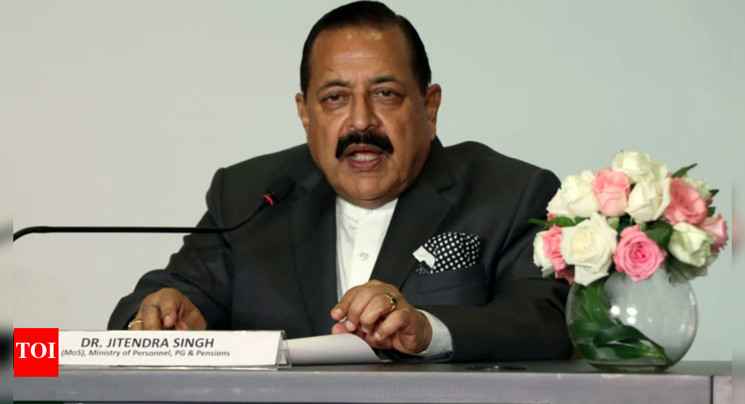 India to send female robot 'Vyommitra' to space in the Gaganyaan ...