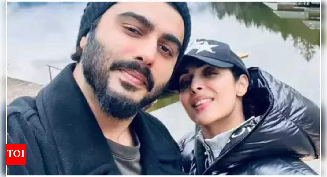 Malaika unfollows Arjun's sisters and father on social media | Hindi ...