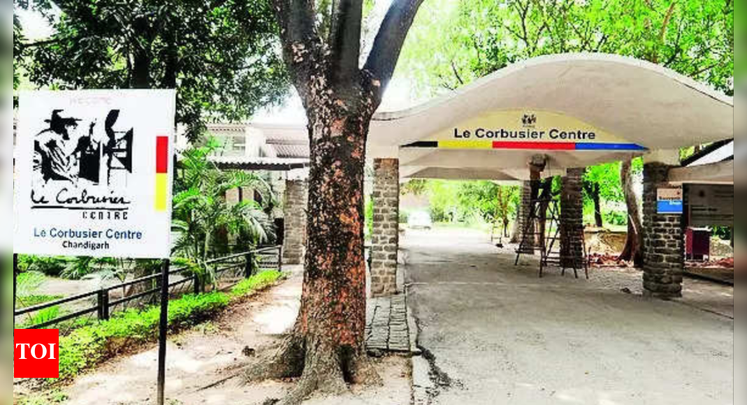 Corbu Centre: UT's Corbu centre plan runs into heritage wall ...