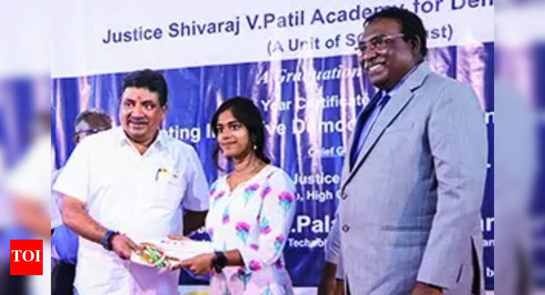 Herbal Medicine: Civics Awareness Declining Among Public: Ptr | Madurai News - Times of India