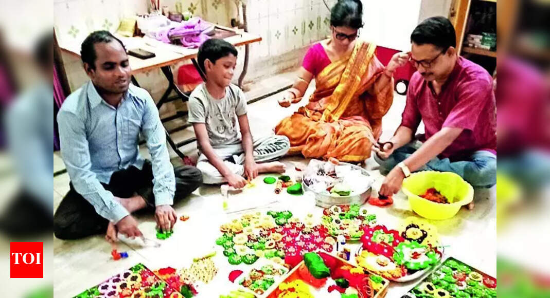 Rakhis: Couple Make Flavoured Rakhis Using Natural Products ...