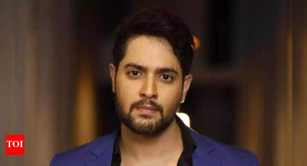Actor Vikram Chatterjee to play Kiriti Roy - Times of India