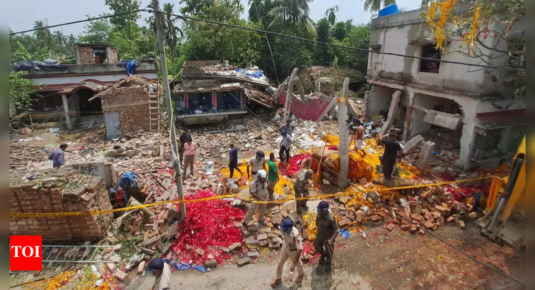 8 killed, 5 injured in massive blast in firecracker factory in West ...