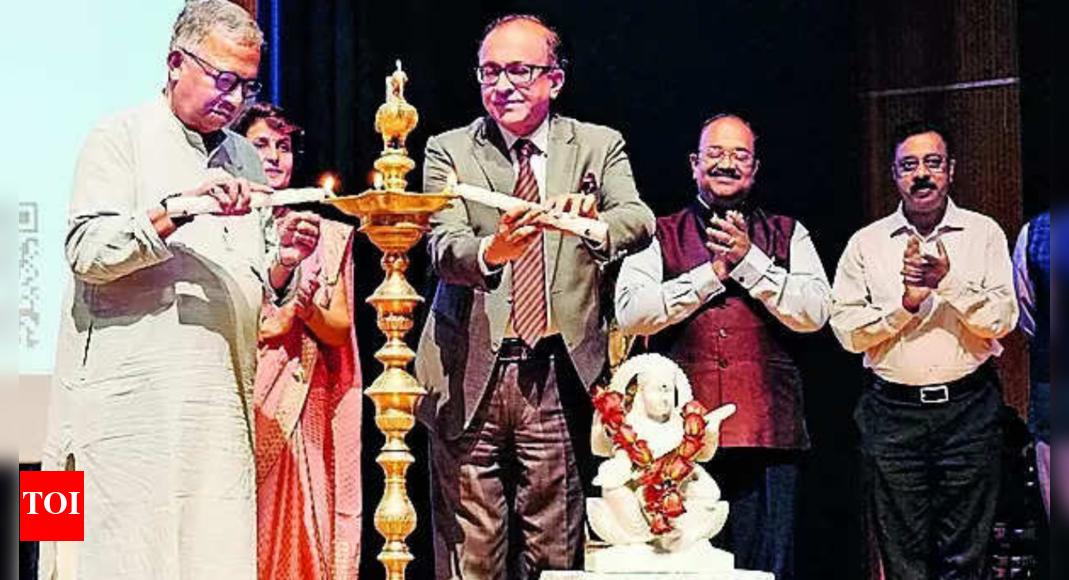 India a land of learning: IIM-BG director at 'G20 University Connect ...