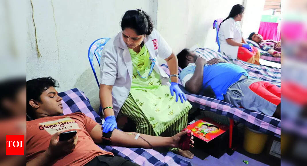 Blood Donation: They Ensure Blood Banks Always Have Supply | Bengaluru ...