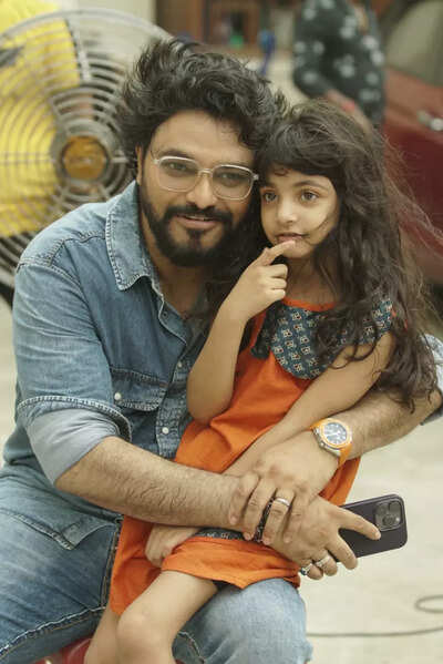 Babul Supriyo shoots for a non-film music video after six years ...