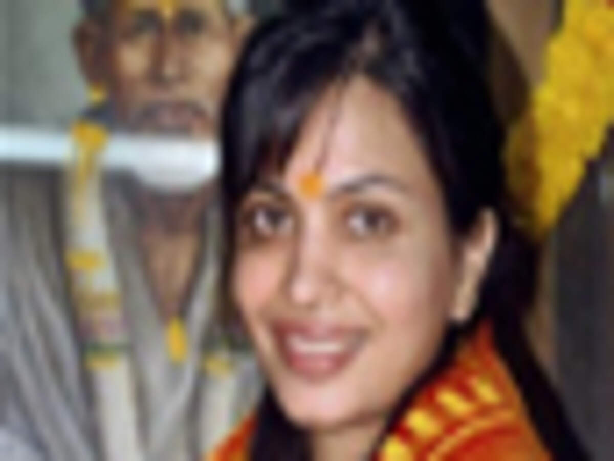 PFMI International'11 Ankita Shorey at Shirdi Saibaba temple