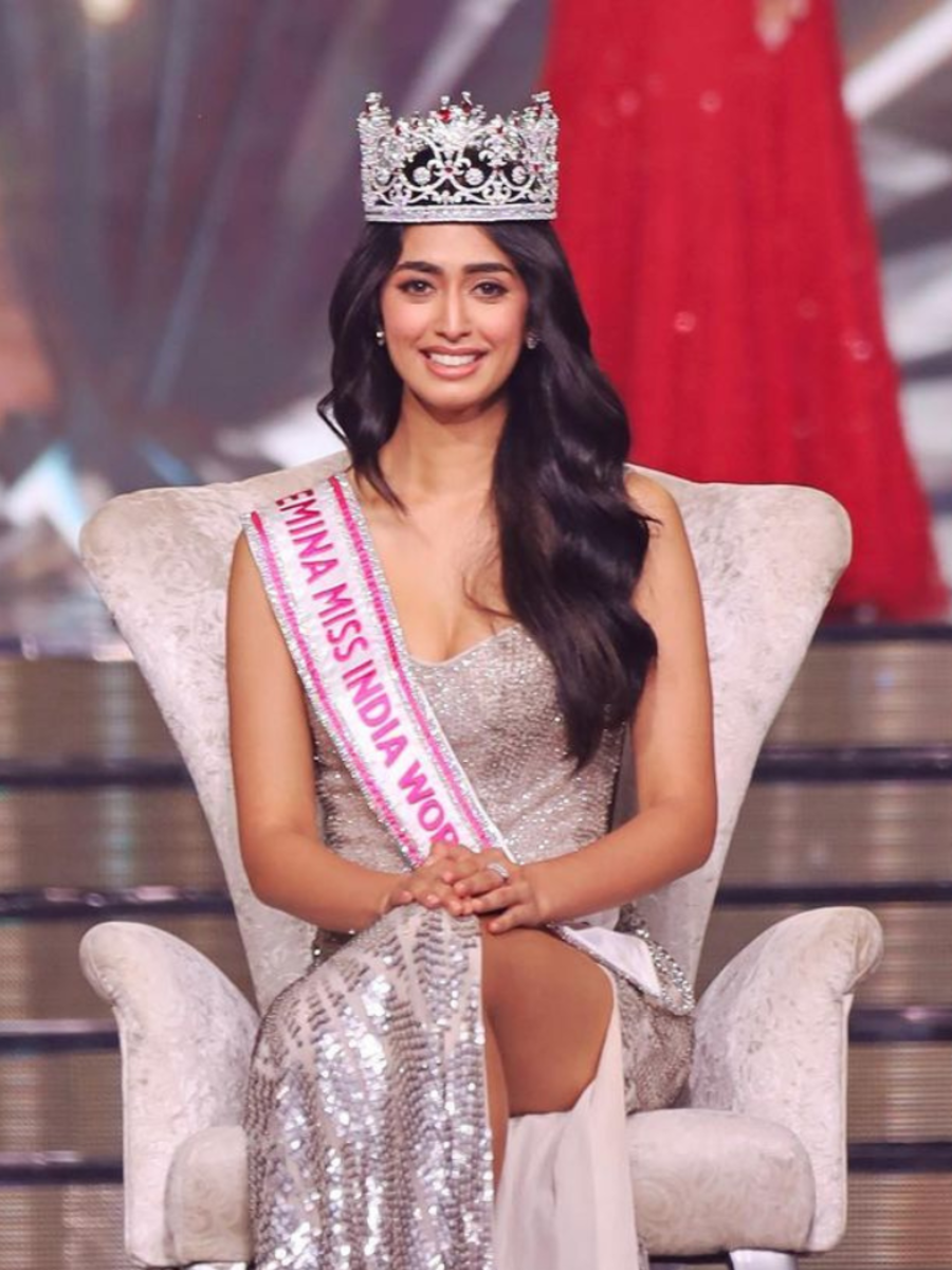 Sini Shetty's Hottest Avatars | Times Now