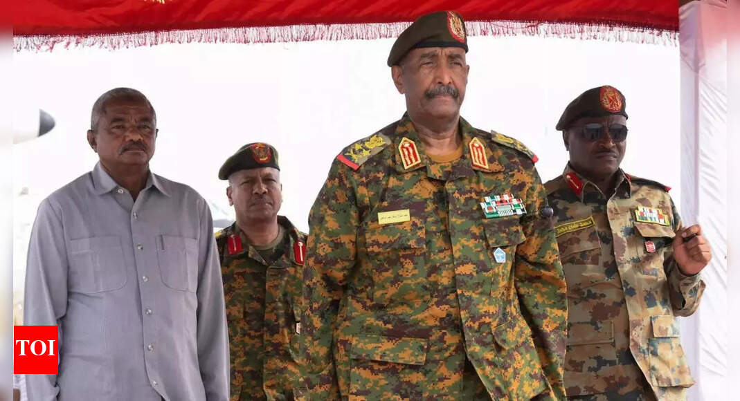 Sudan: Military leader Burhan visits east Sudan in first tour outside ...