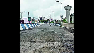 Flyover: Panel Agrees On Closure Of ‘unstable’ Chingrighata Flyover For ...