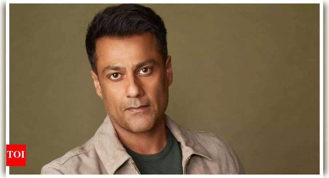 Rock on turns 15 : Farhan Akhtar debuted as an actor with his Abhishek ...