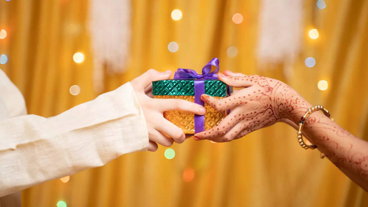 Best raksha bandhan gift store