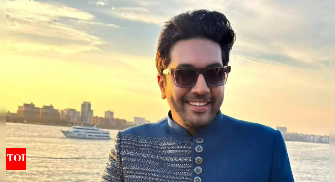 Parth Oza ignites the Navratri frenzy with an energetic rehearsal video ...