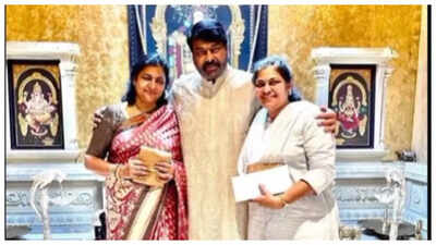 Chiranjeevi celebrates Rakshabandhan with his two sisters | Telugu ...