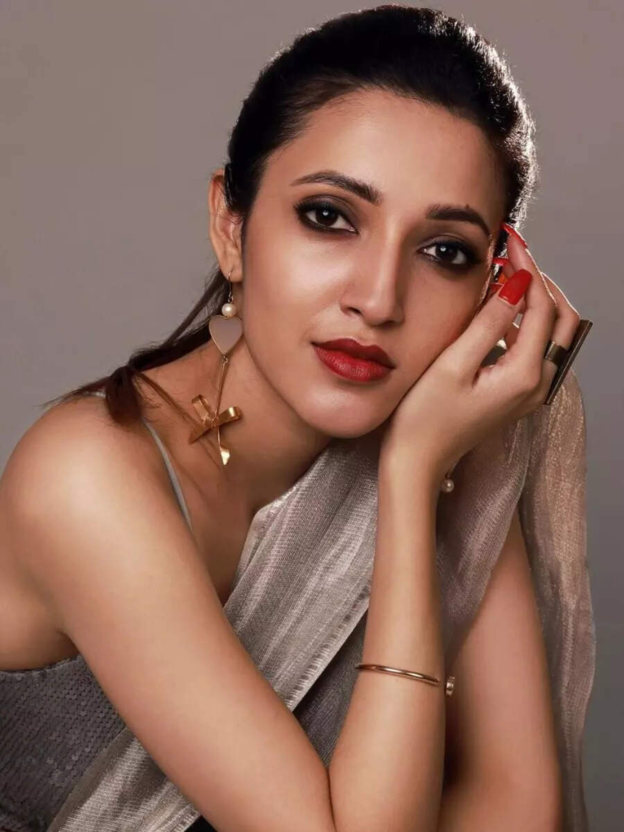 Neha Shetty’s stunning saree Looks | Times of India