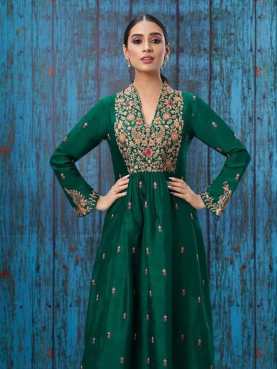 9 Indian Hand Embroidery Crafts You Should Add To Your Wardrobe | Times Now