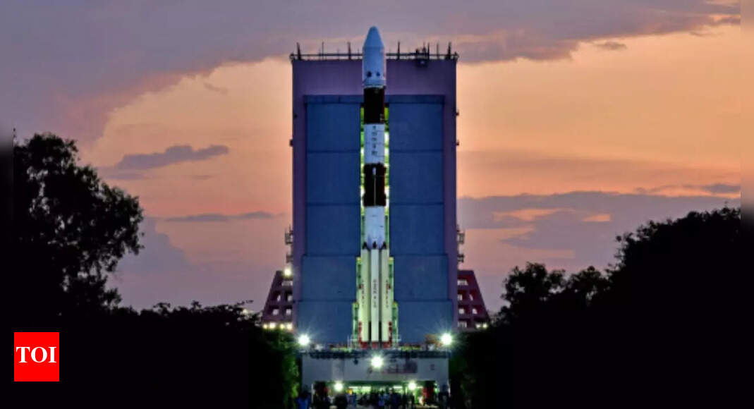 Aditya-L1 solar mission: What is Lagrange point, the location from ...