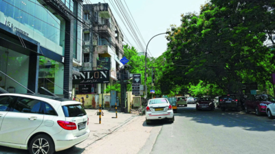 Work begins on Khader Nawaz Khan Road pedestrian plaza | Chennai News ...