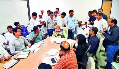 Water: Bhujbal Seeks Action Against Illegal Drawing Of Water In Yeola ...