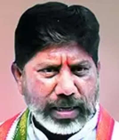 Tummala Nageswara: Bhatti Calls On Tummala With Cong Invite | Hyderabad ...