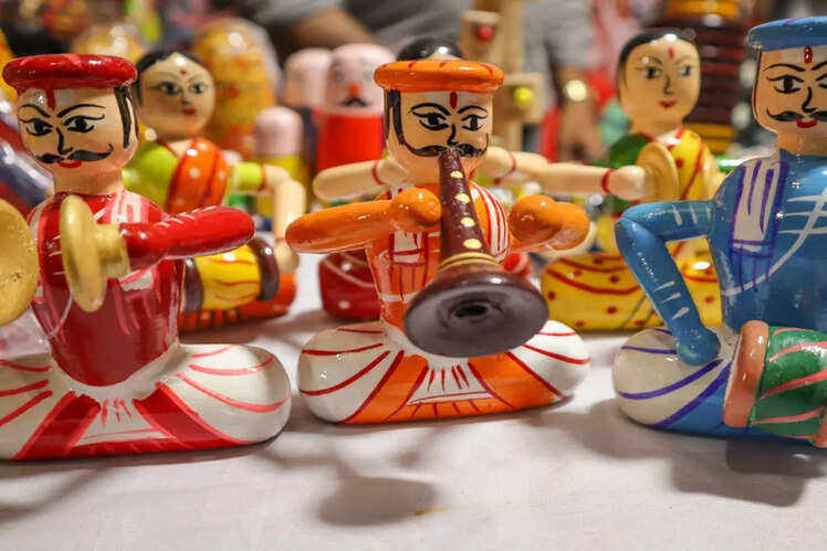 Souvenirs with GI tags that you can get take home from India | Times of ...