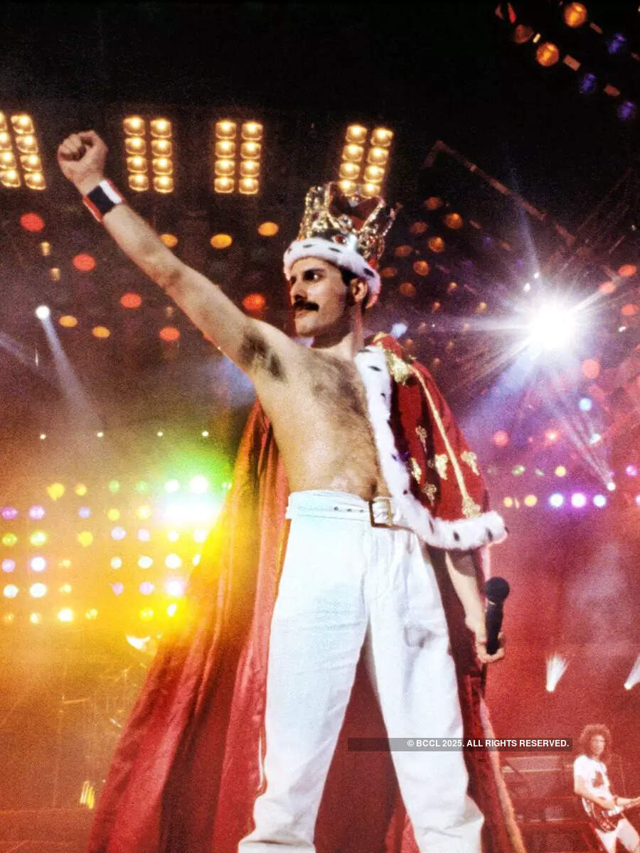 Freddie Mercury: Exclusive glimpse into the private world of the legend ...
