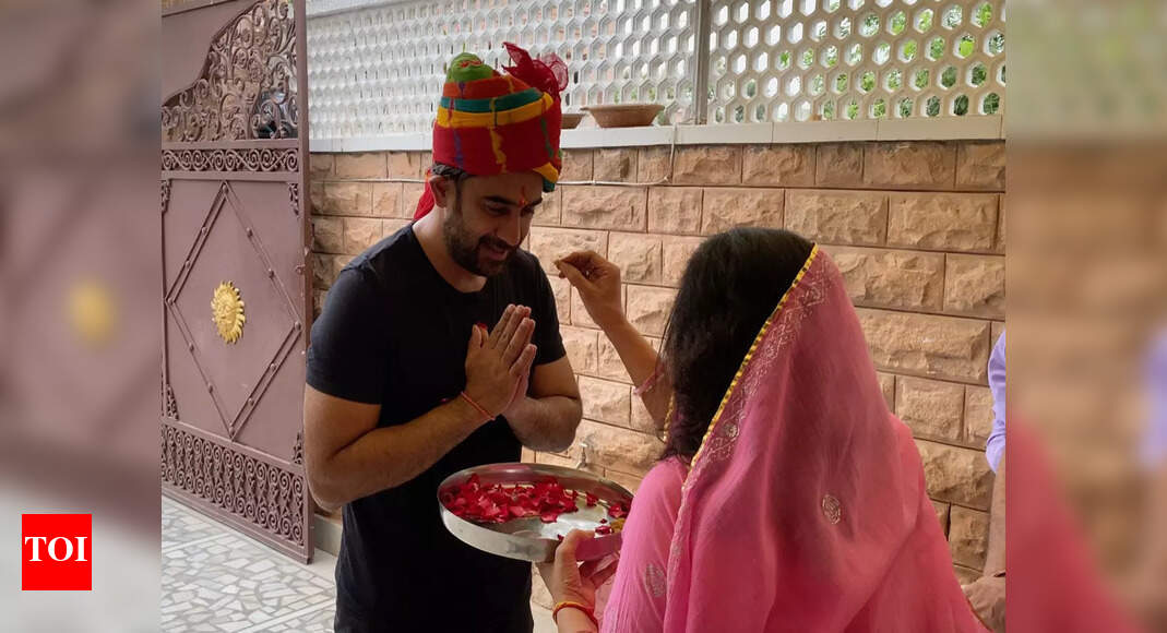 Amit Sadh receives a warm welcome in Jodhpur | Hindi Movie News - Times ...