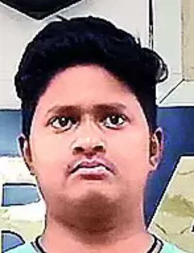 Indian Identity: 2 Lakh Fake Govt Documents Sold | Surat News - Times ...