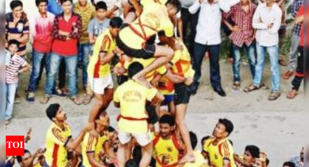 Timing: Human Pyramid About Formation, Timing, Not Layers: Spanish ...