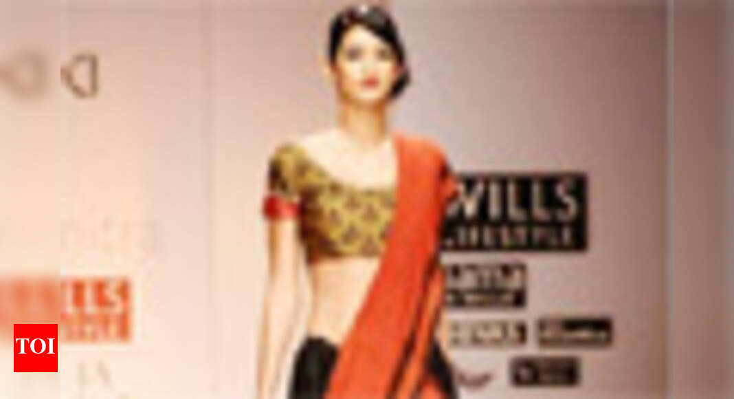 Joy Mitra resurrects Tagore, delights - Times of India