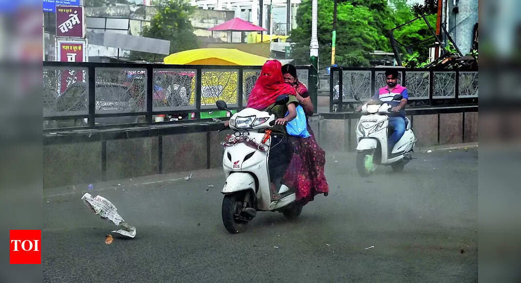 Showers: After Long Dry Spell, Evening Showers Bring Smiles Back ...