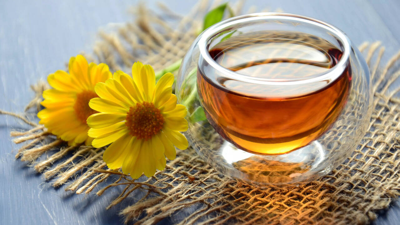 Morning Magic: The 6 Remarkable Health Benefits Of Garlic Tea