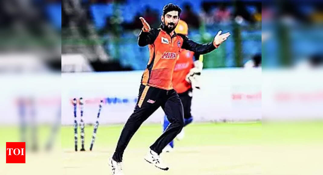 Kota, Eliminator, Rpl, Jaipur, Opener, Nikhil Sachdev, Batting, Khaleel ...