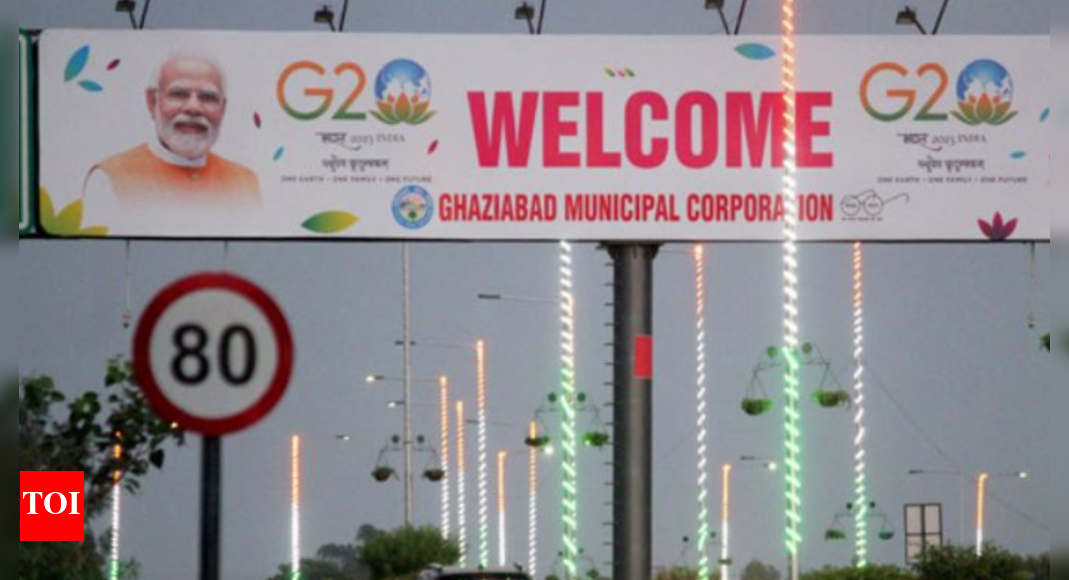 Noida Gate: With A New-look Gate, Namaste Signs & Lights, G20 Facelift ...