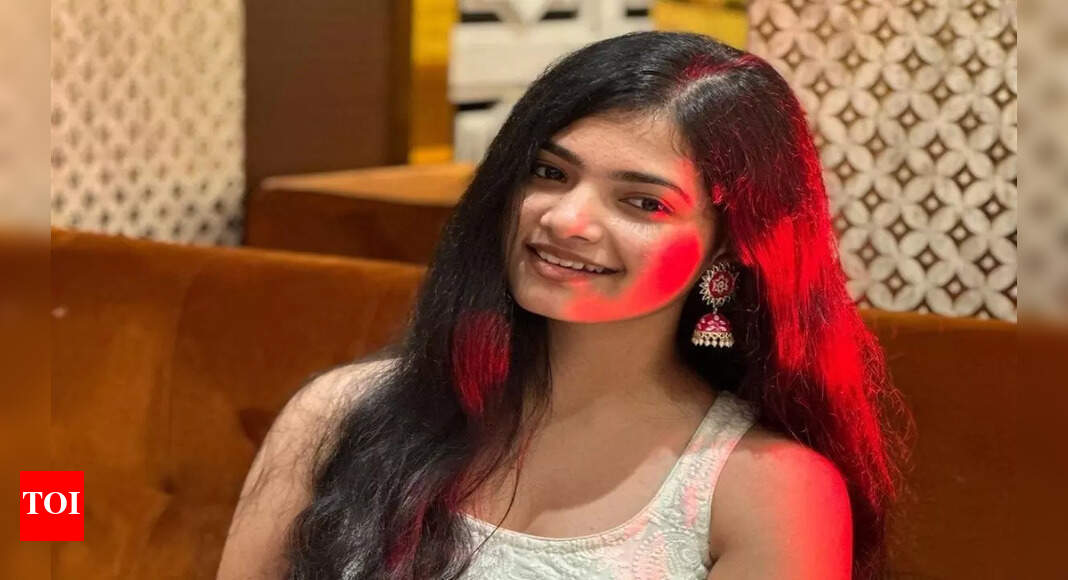 Actress Hiya Dey discharged from hospital; slowly recovering - Times of ...