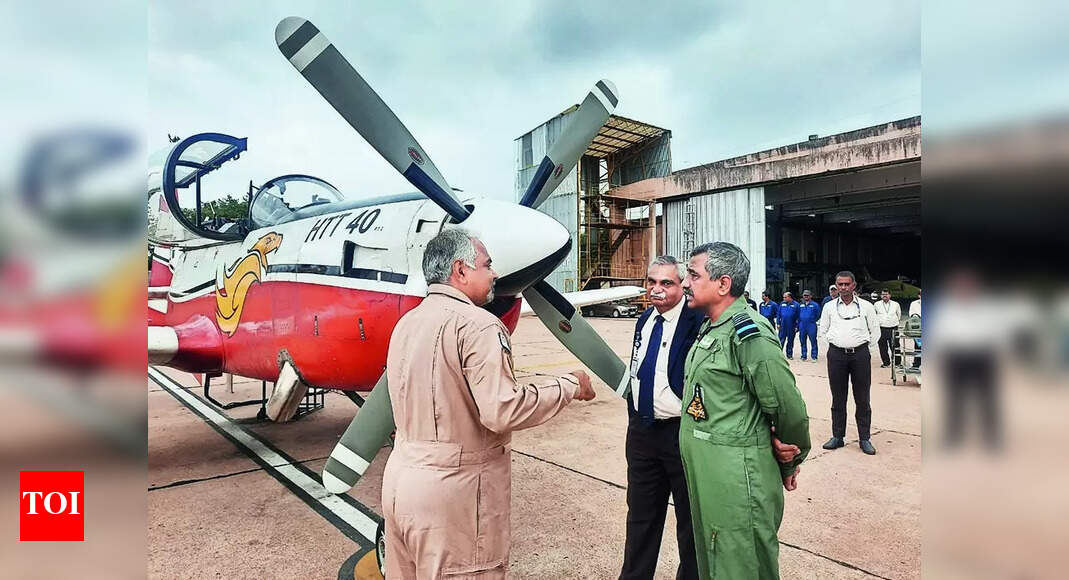 Aircraft Deputy Air Chief Flies Hal Made Htt 40 Trainer Bengaluru