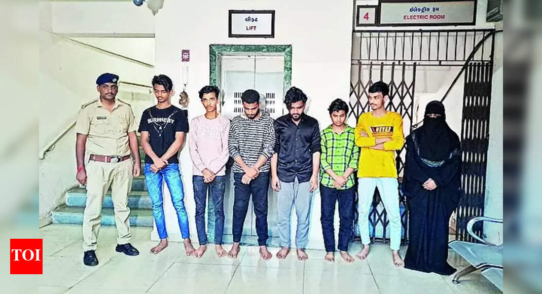 Victims: Gang Duping People With Data Entry Jobs Busted | Surat News ...