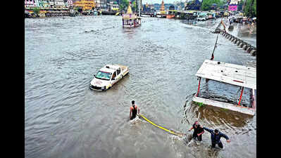 Traffic Jams: 62mm Rain In Only 9 Hours Batters Nashik; Godavari’s Level Increases | Nashik News ...