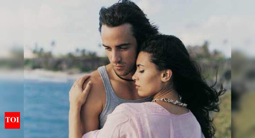 How to handle a possessive lover - Times of India