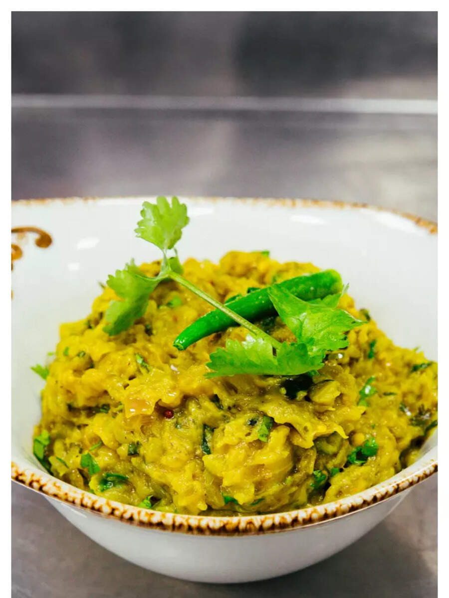 How to make protein-rich Dal Bharta at home | Times of India