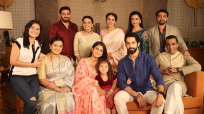 Imlie fame Megha Chakraborty shares the last Rana family picture as she ...