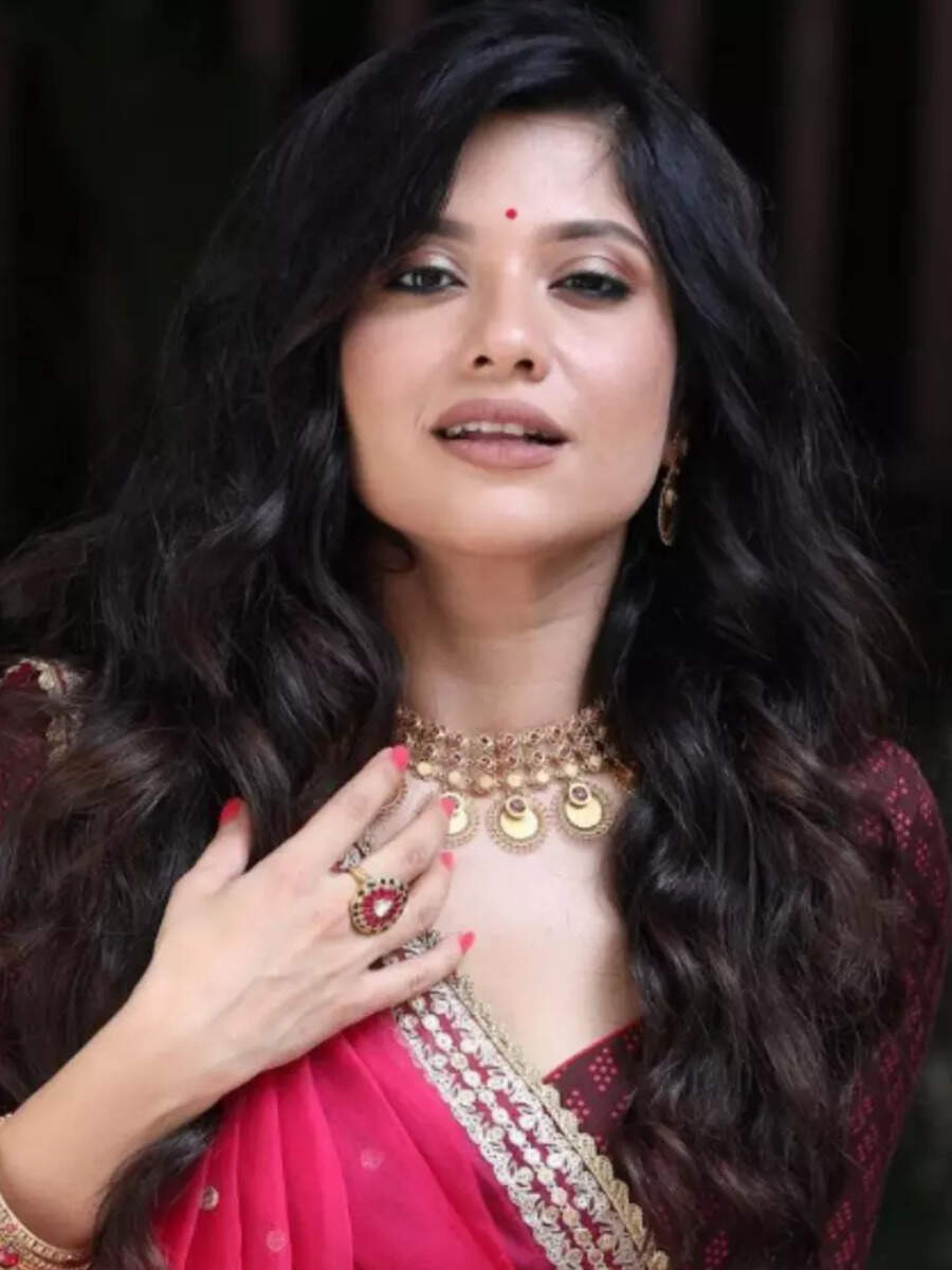 Beautiful clicks of Kinjal Rajpriya | Times of India