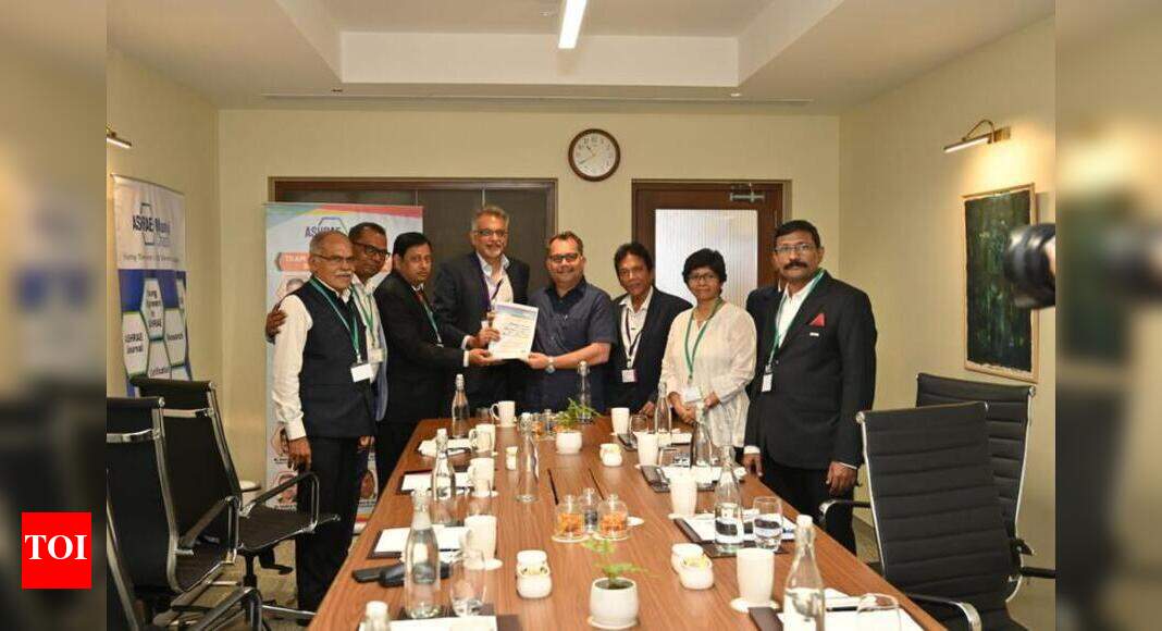 Cabral asks Mumbai body to train PWD engineers | Goa News - Times of India