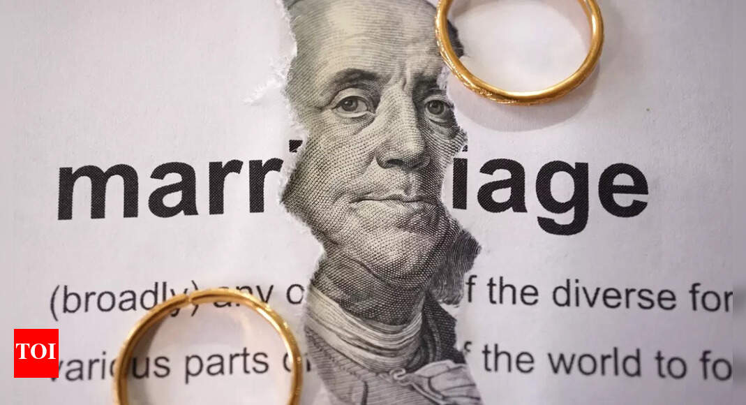 Marriage Scams: 7 most common NRI marriage scams - Times of India ...