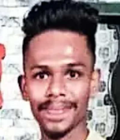 Sion Flyover: Driver Of Car Lost Control After Sion Flyover, Say Cops ...